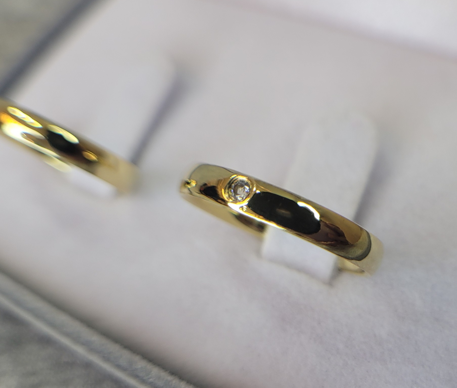 M3000 / M3000-1 : Aliança de Moeda Abaulada com Pedra | Tradicional | 3 ...